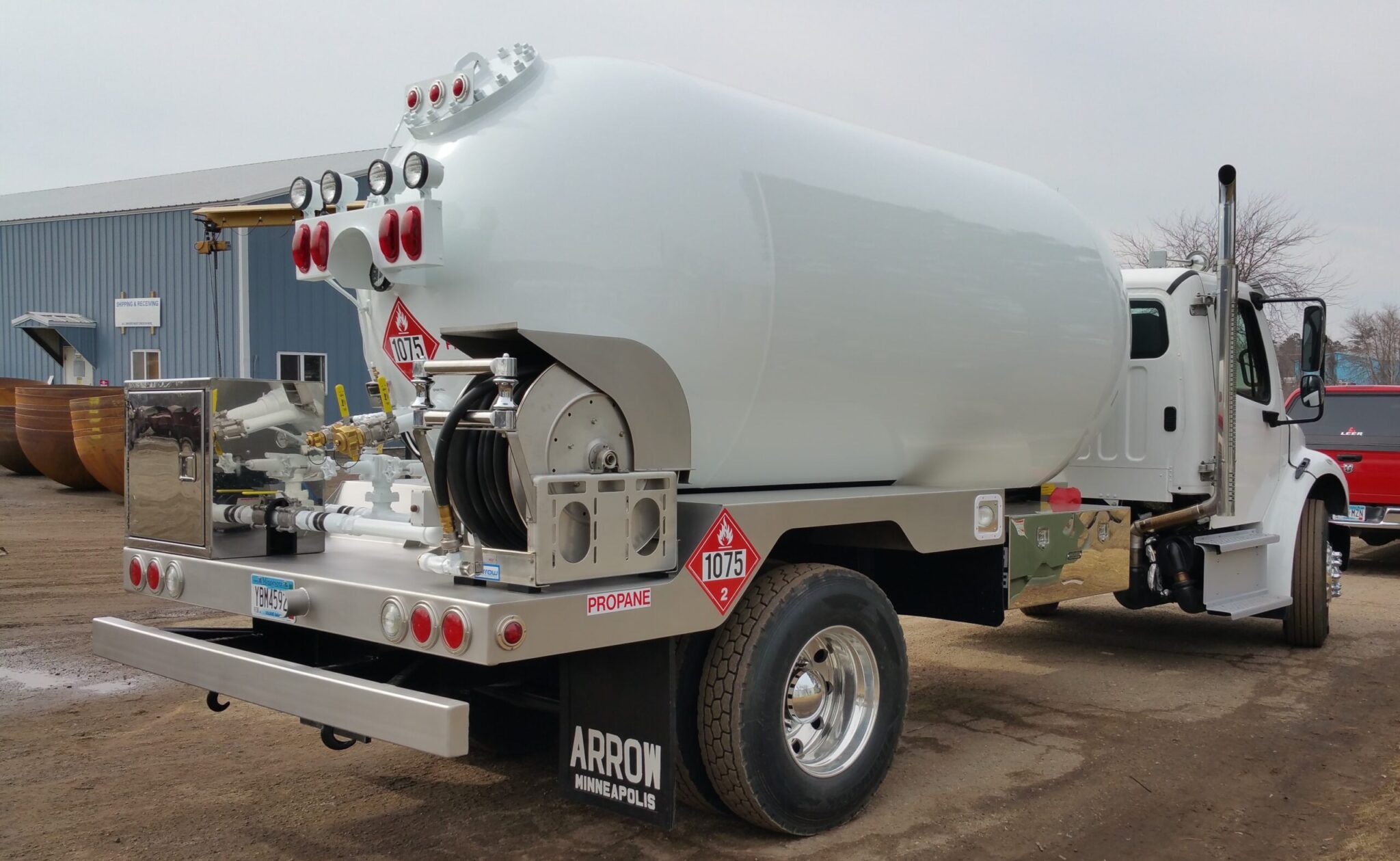 Buy Blueline QX Bobtail Trucks Online - Buy Propane Gas Tanks Online